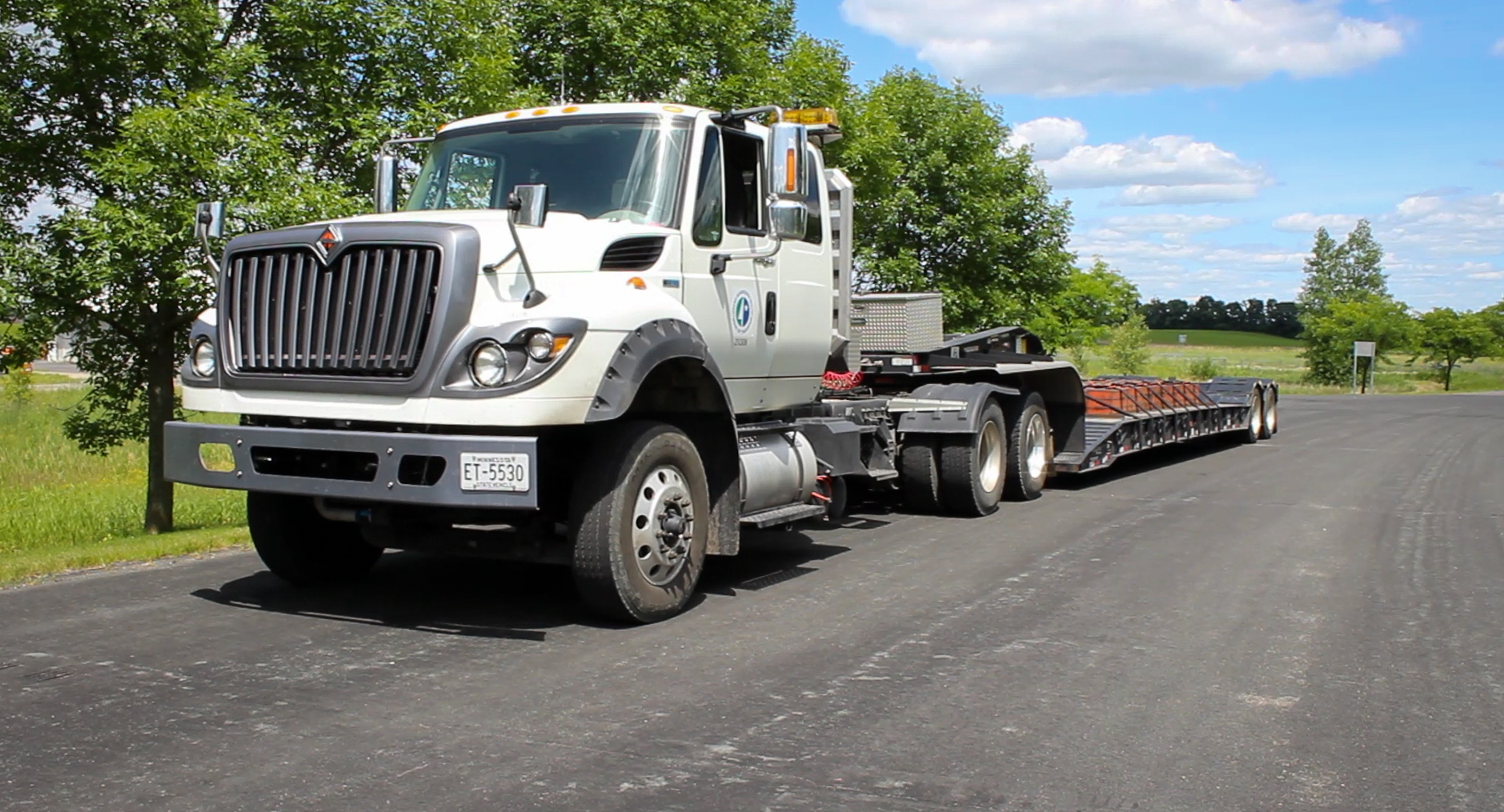 What it’s like to drive a 40-ton truck in circles for science (video ...