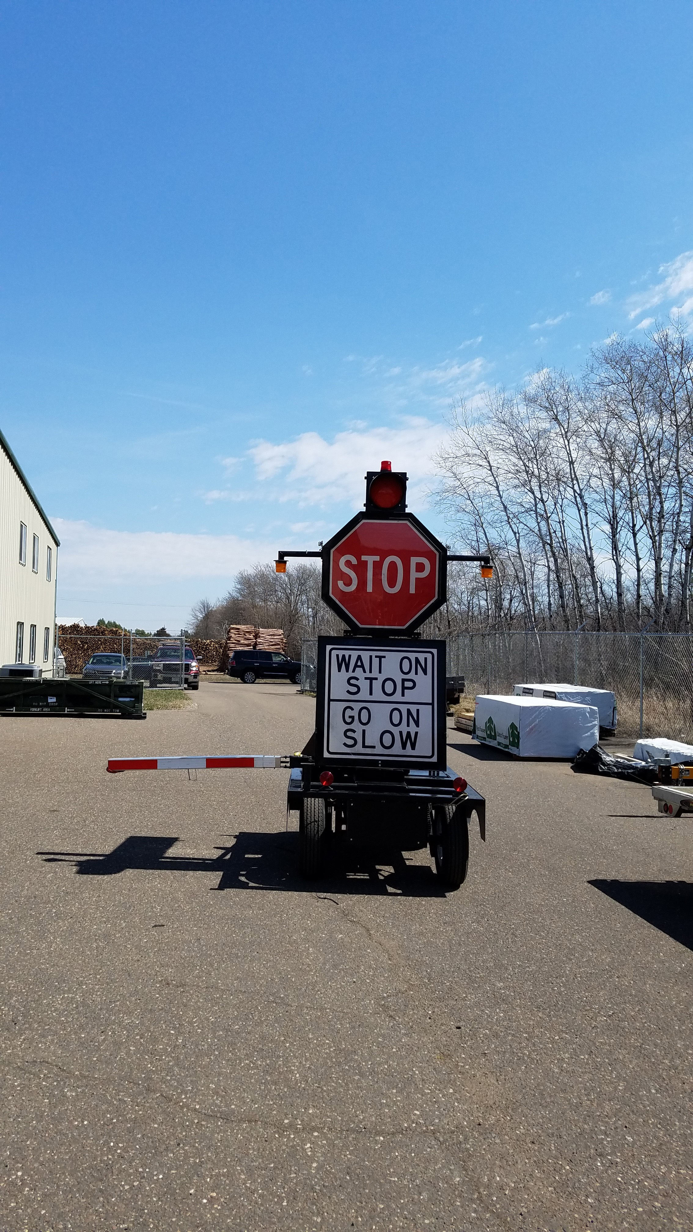 Self-propelled auto-flagger keeps workers out of traffic | Crossroads
