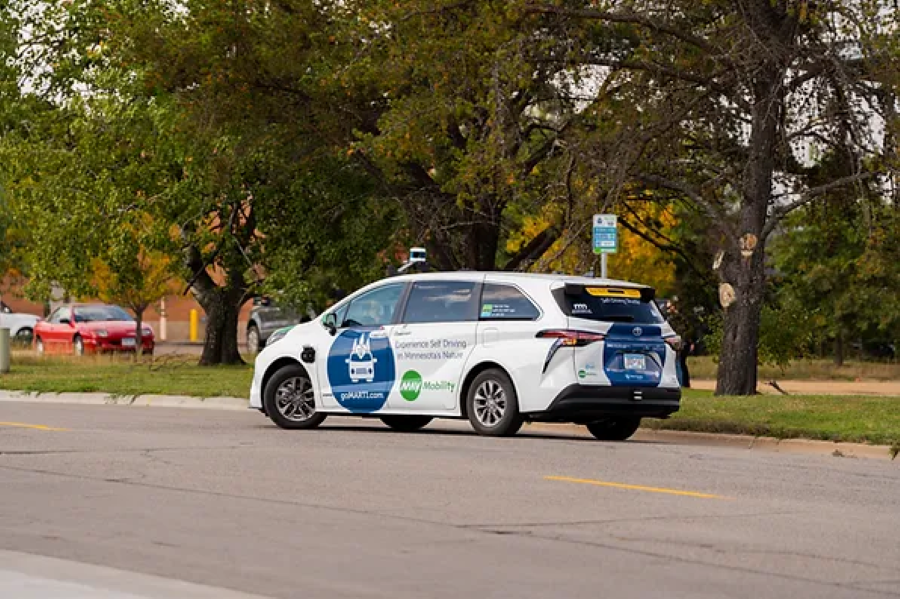 In rural Minnesota, the GoMARTI self-driving shuttle demo is paving the ...
